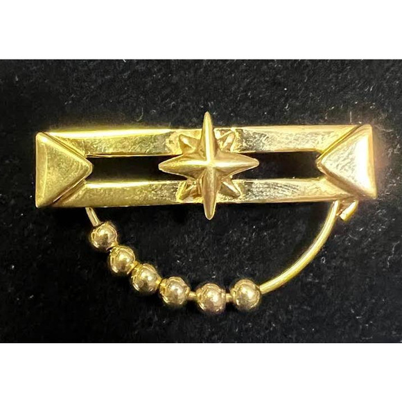 Vintage | Jewelry | Vintage Presidents Club Military Bar Star Style ...